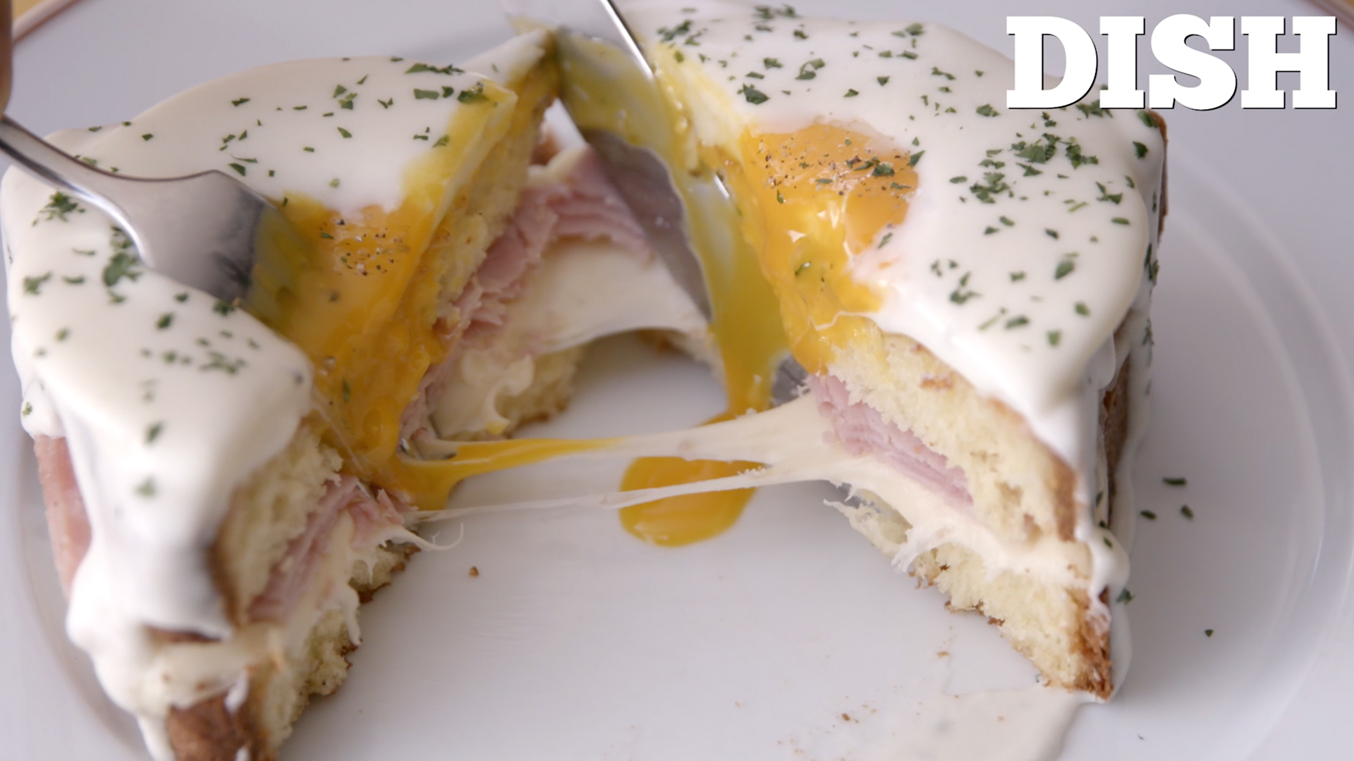Croque Madame do Bouchon | Tastemade