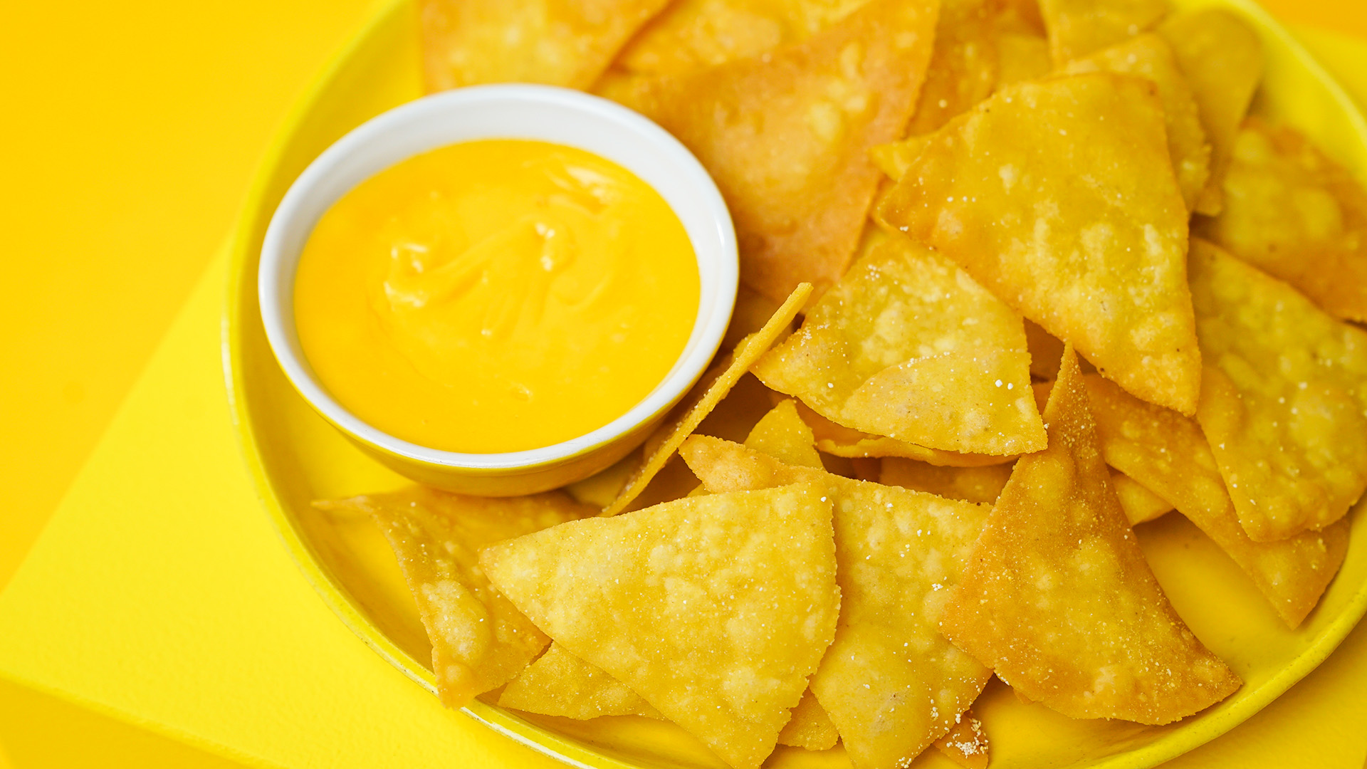 Nachos Caseiros com Molho de Queijo | Tastemade