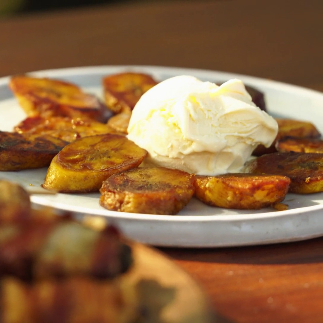 Plátanos Flameados con Tequila | Tastemade