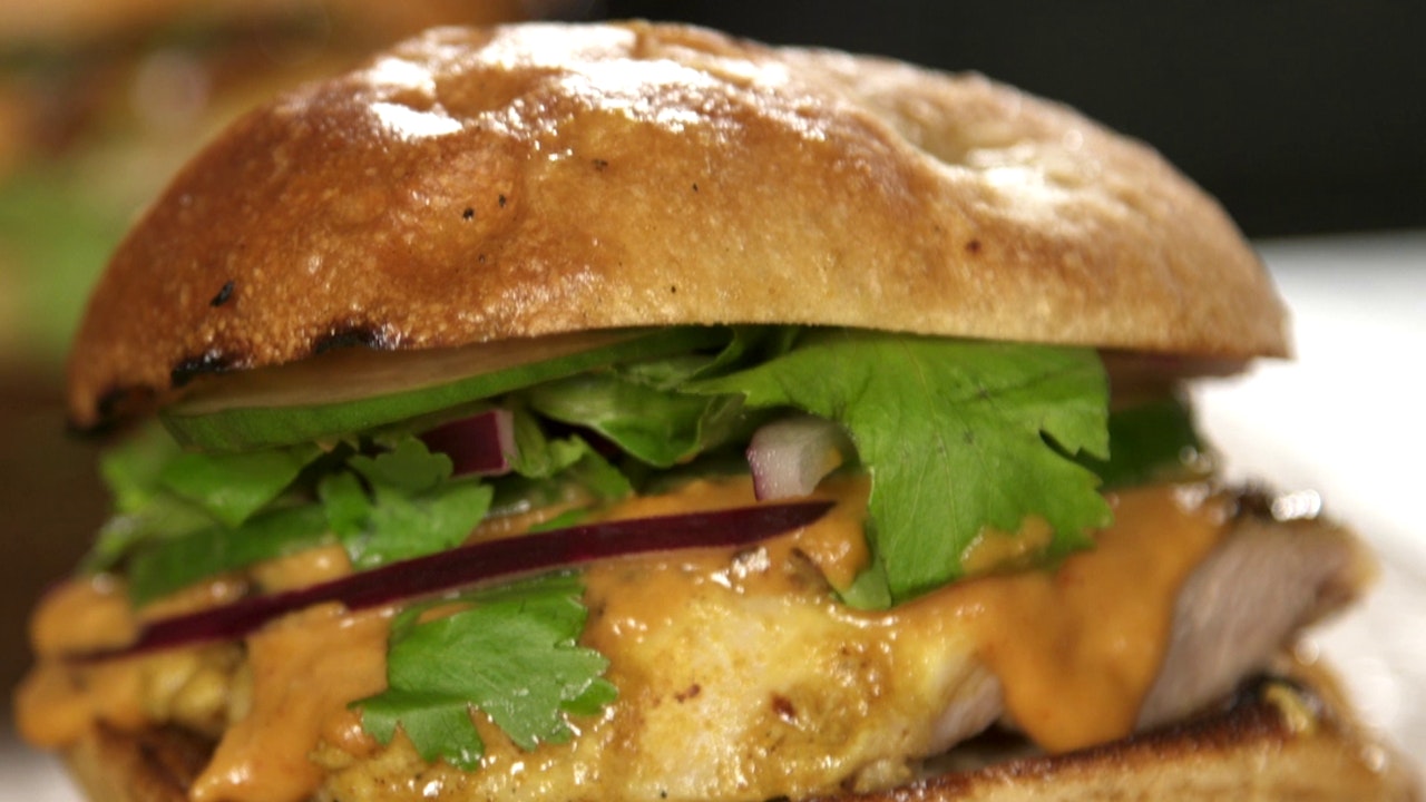 Chicken Satay Sandwich | Tastemade